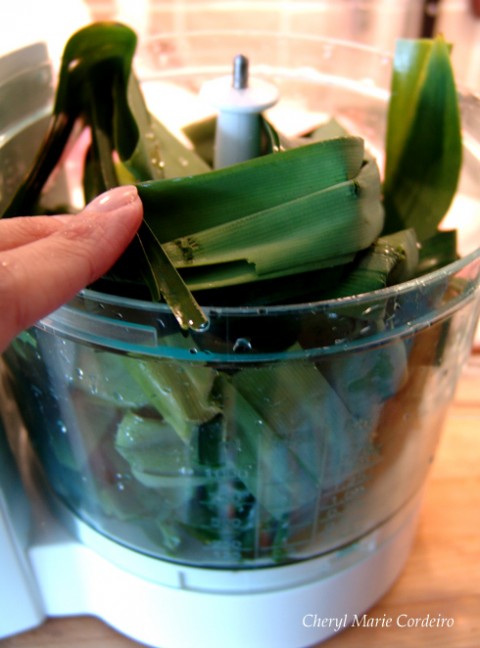 Pandan chiffon cake, au naturel – Cheryl Marie Cordeiro
